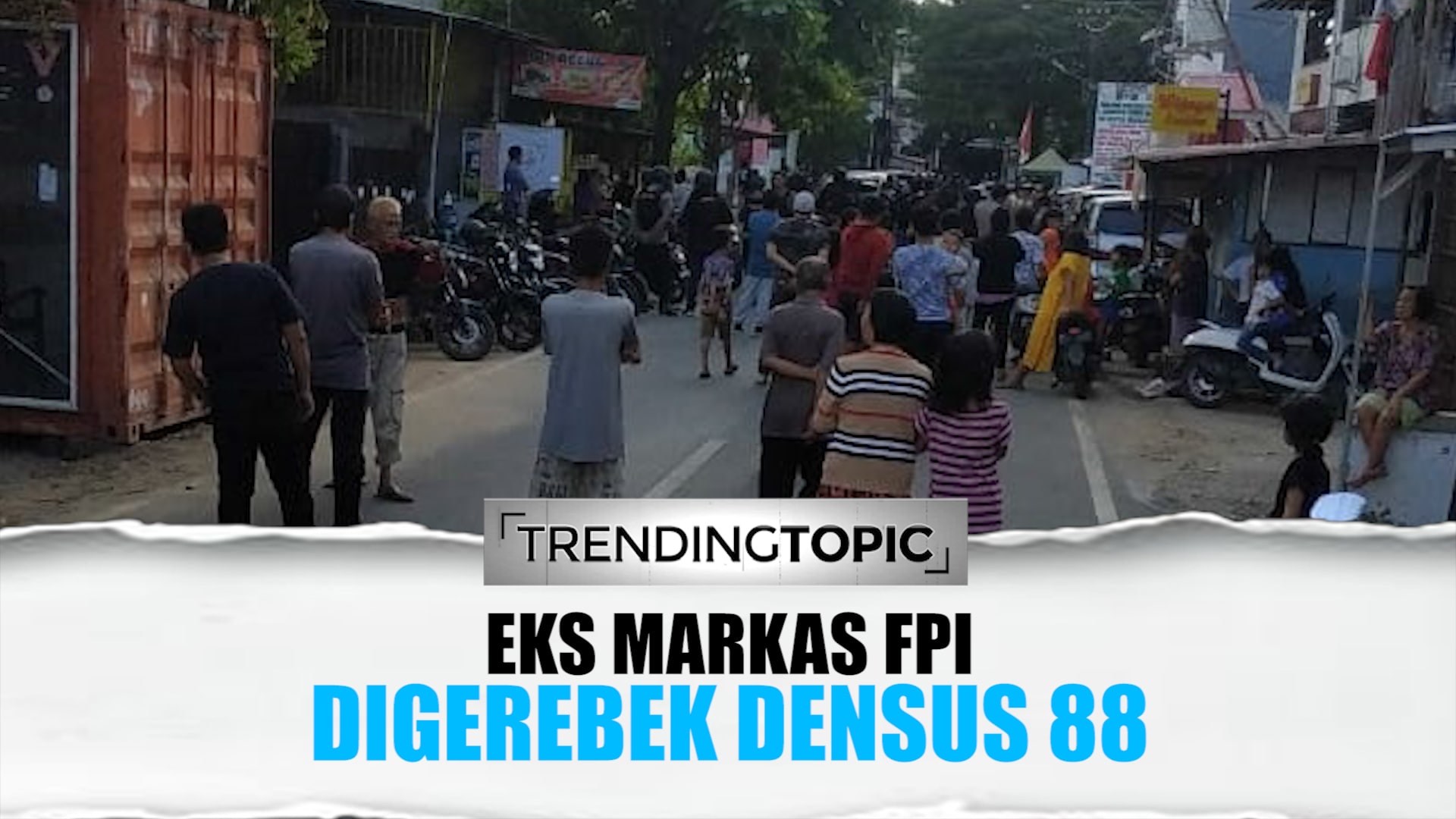 Densus 88 Gerebek Eks Markas FPI di Makassar, Ada Barang yang Disita ... Densus 88 Gerebek Eks Markas FPI di Makassar, Ada Barang yang Disita ...