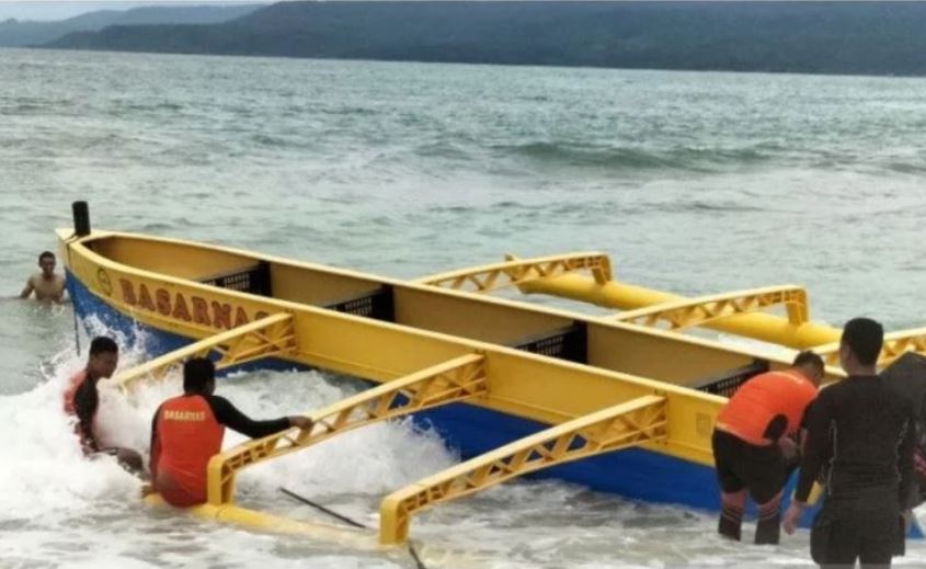 Tim SAR Gabungan Temukan Nelayan yang Hilang di Laut Pesisir Barat - FAJAR Tim SAR Gabungan Temukan Nelayan yang Hilang di Laut Pesisir Barat - FAJAR