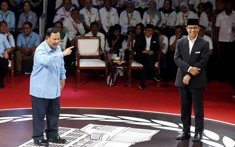 Anies-Muhaimin dan Prabowo-Gibran Kampanye Berbarengan di Jakarta ... Anies-Muhaimin dan Prabowo-Gibran Kampanye Berbarengan di Jakarta ...